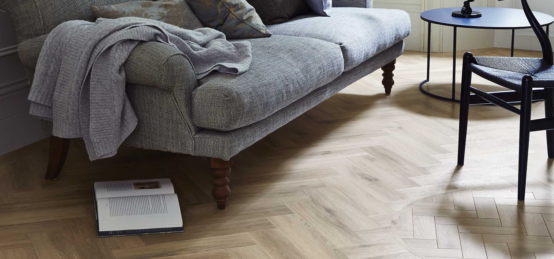 Amtico Vinyl Tiles - Spacers Showrooms